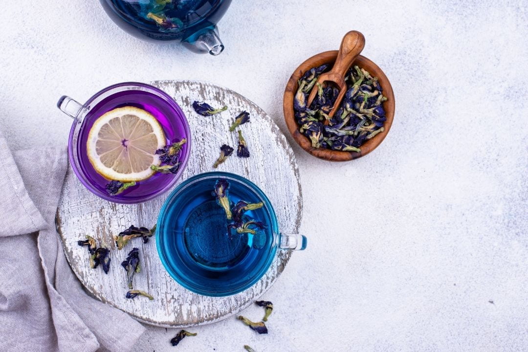 Blue matcha, el té azul que tienes que probar - Vida y Estilo
