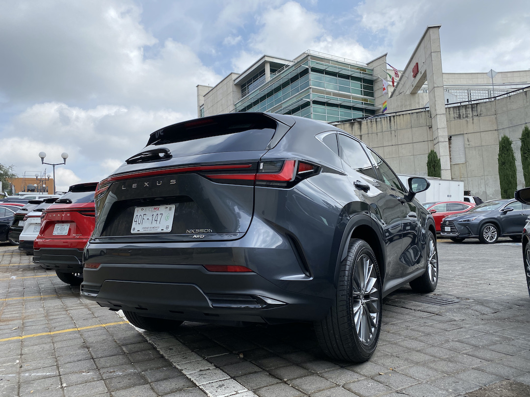 Se presentó por primera vez NX de Lexus en México