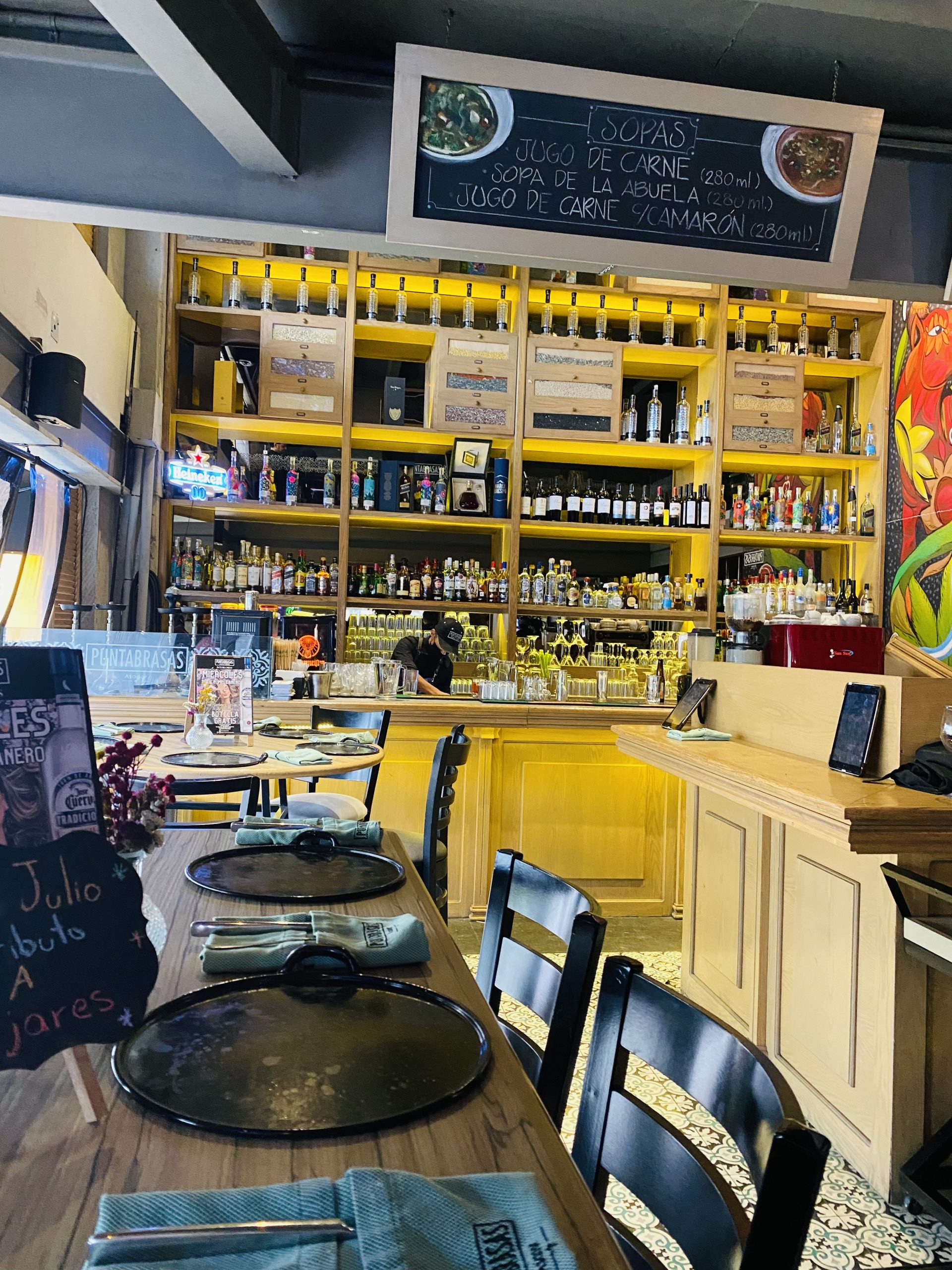 Punta Brasas Asador: un bar & grill relajado y delicioso