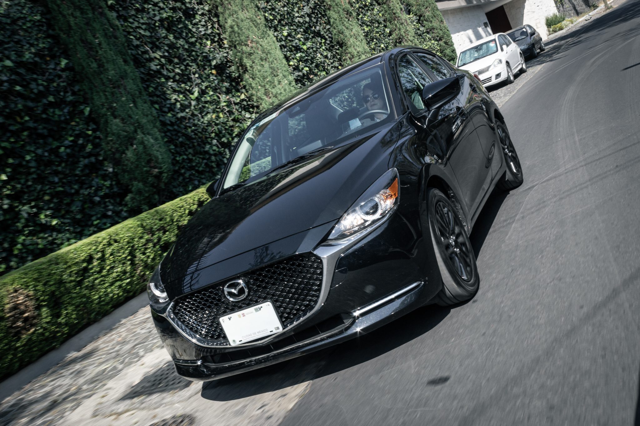 Mazda 2 Carbon Edition MHEV llega a México con mucho estilo - Vida y Estilo